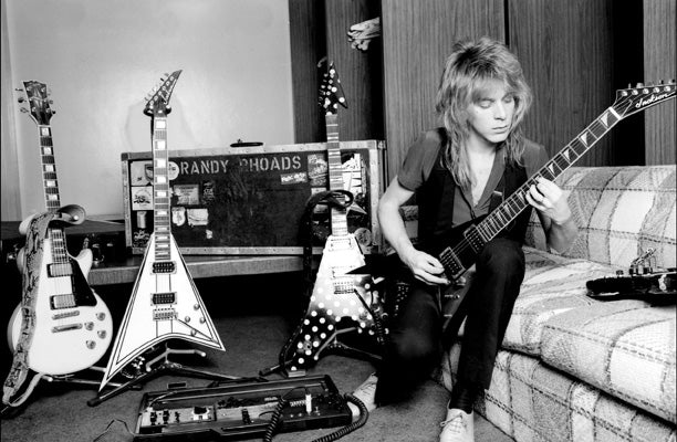 Randy Rhoads Backstage 1981 05 – Neil Zlozower Photography